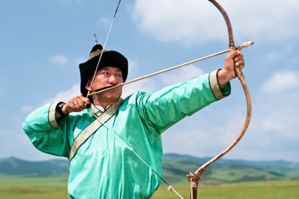 7 Best Archers in History - Outabs